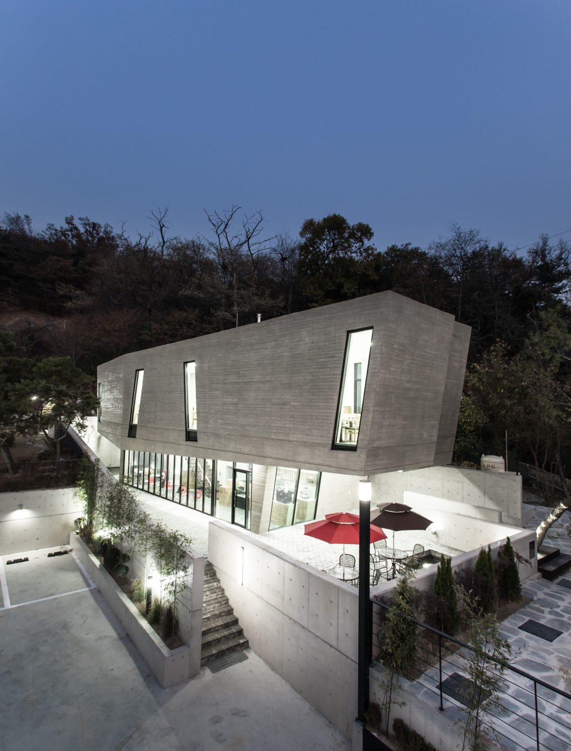 The Gatehouse | Prime Architecture – Arch2O.com