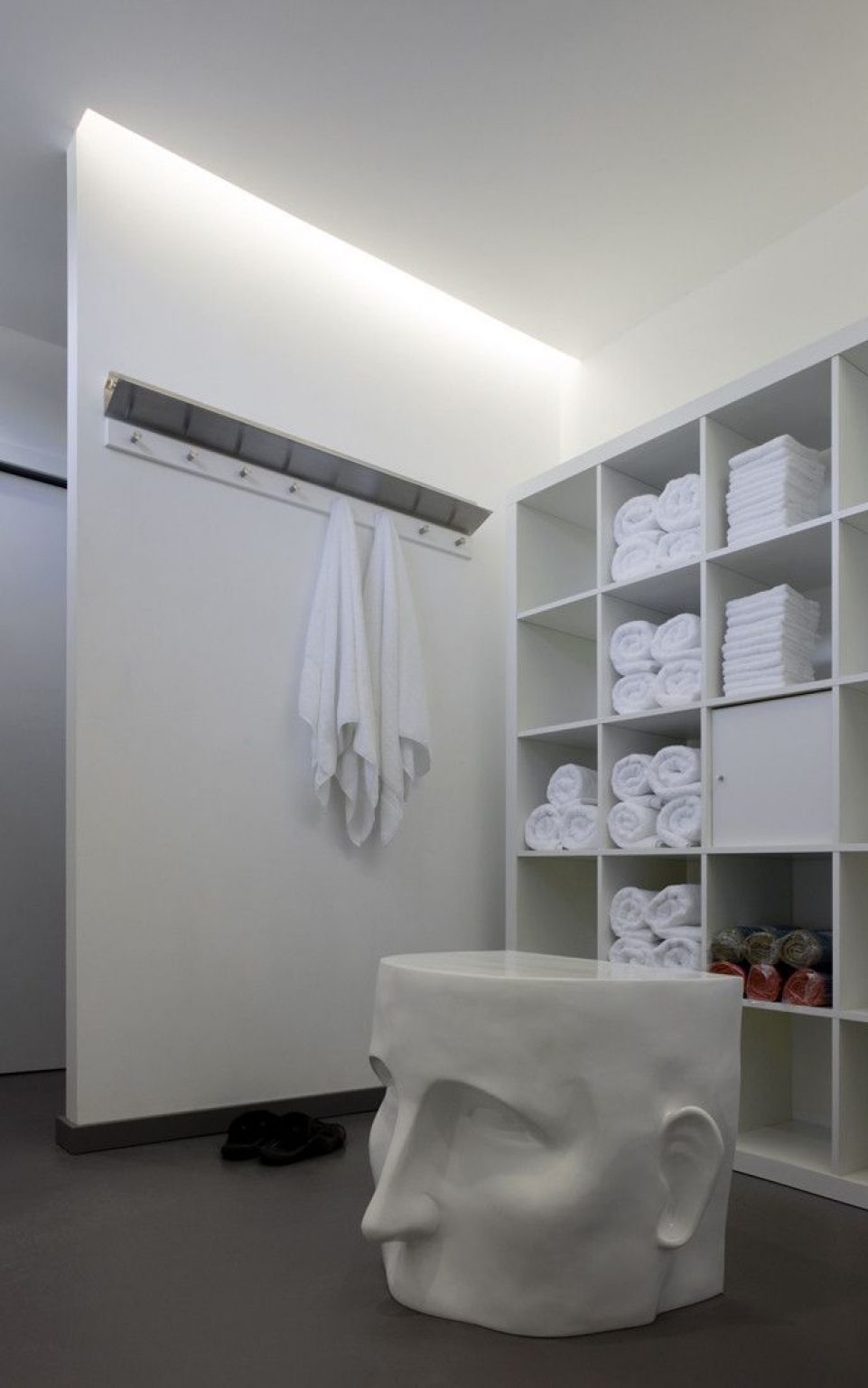 Yoga Deva | Blank Studio - Arch2O.com