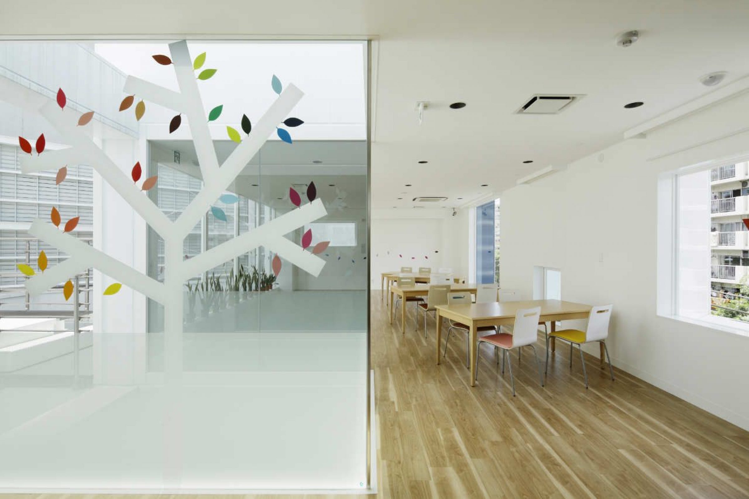 Sugamo Shinkin Bank, Tokiwadai Branch | Emmanuelle Moureaux ...