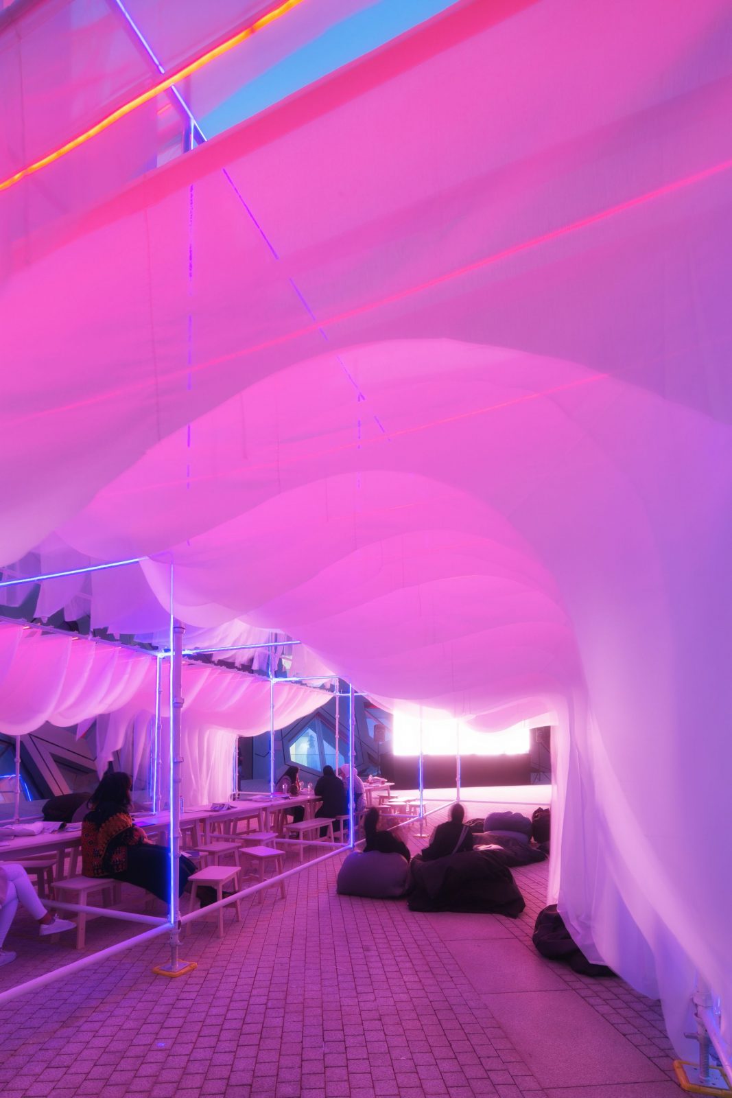 Luminous Drapes | Studio Toggle - Arch2O.com