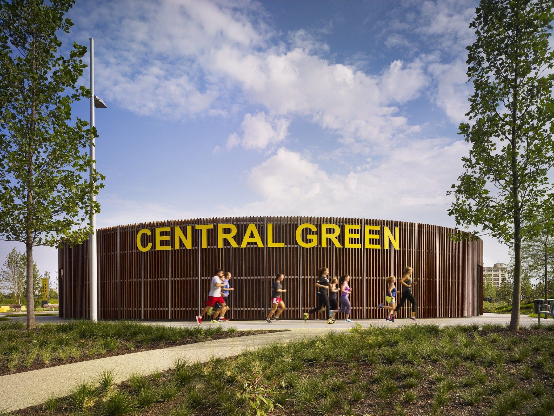 Navy Yards Central Green | James Corner Field Operations - Arch2O.com
