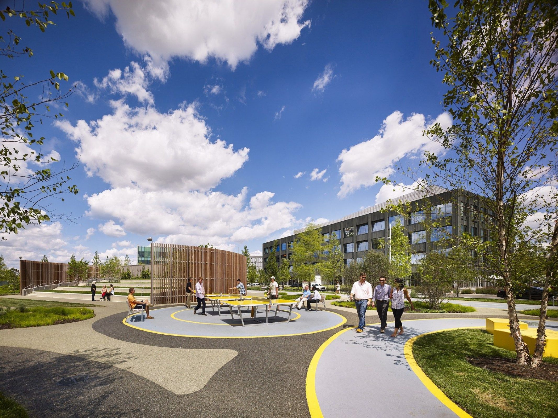 Navy Yards Central Green | James Corner Field Operations - Arch2O.com