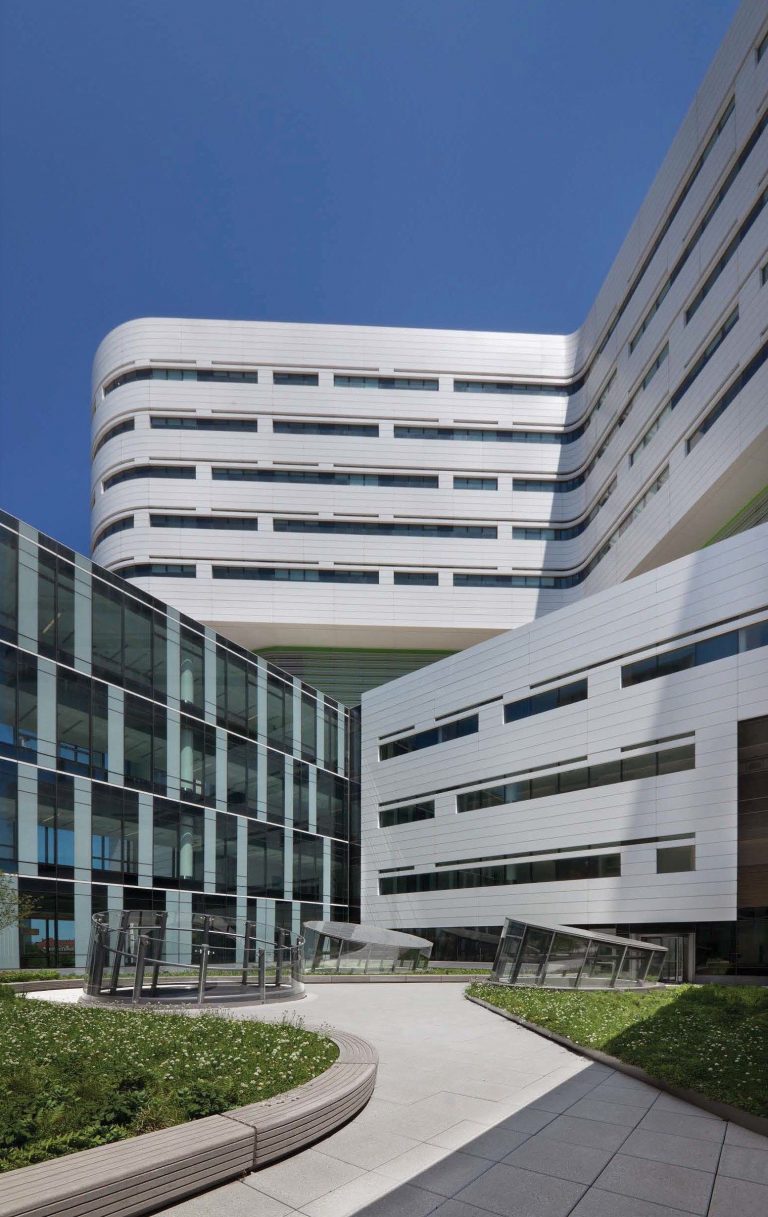 New Hospital Tower Rush University Medical Center | Perkins+Will ...