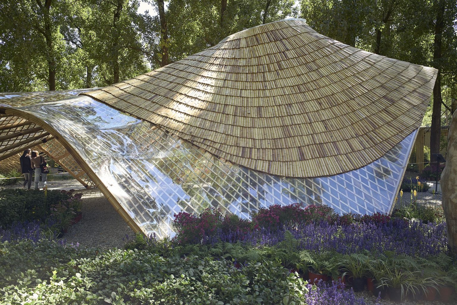 Swirling Cloud: Bulletin Pavilion for BJFU Garden Festival | SUP ...