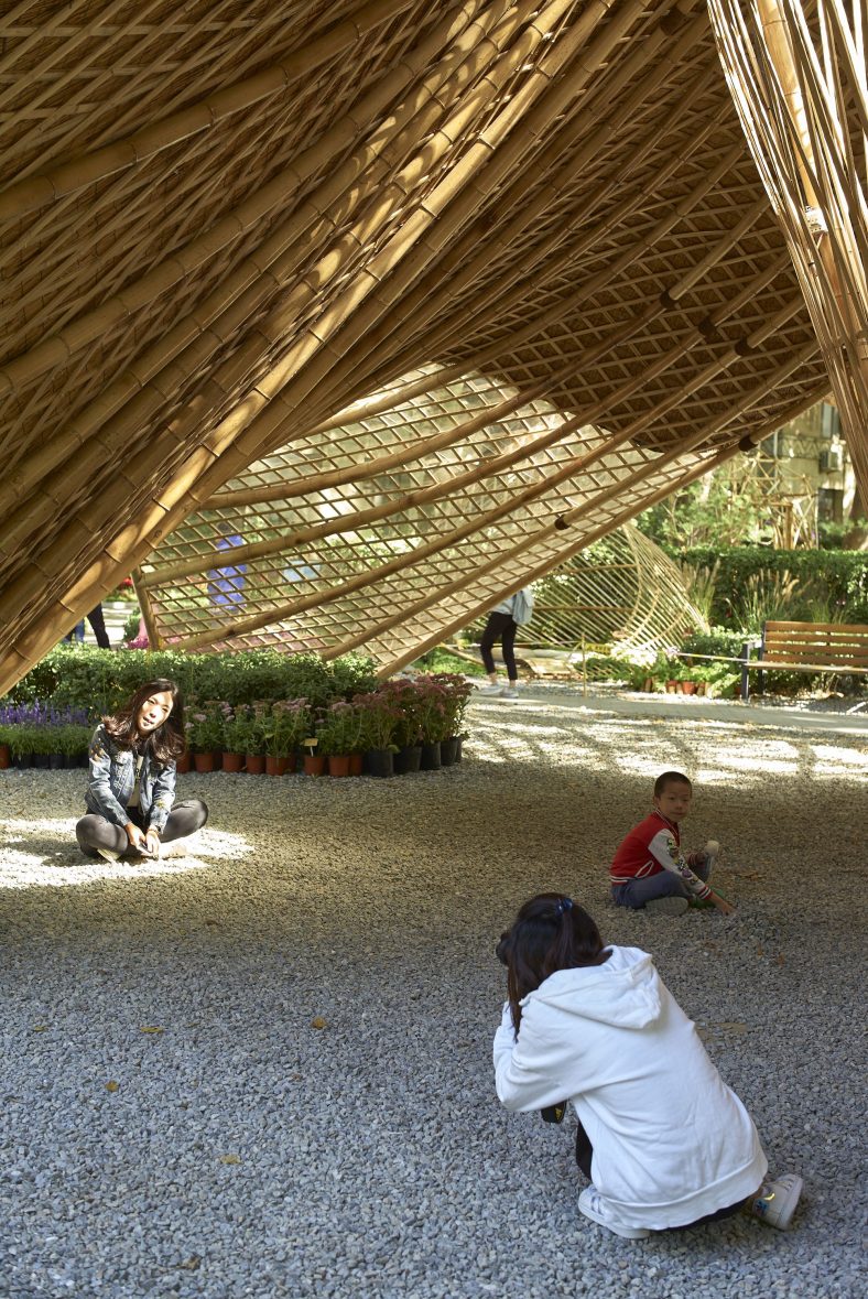 Swirling Cloud: Bulletin Pavilion for BJFU Garden Festival | SUP ...