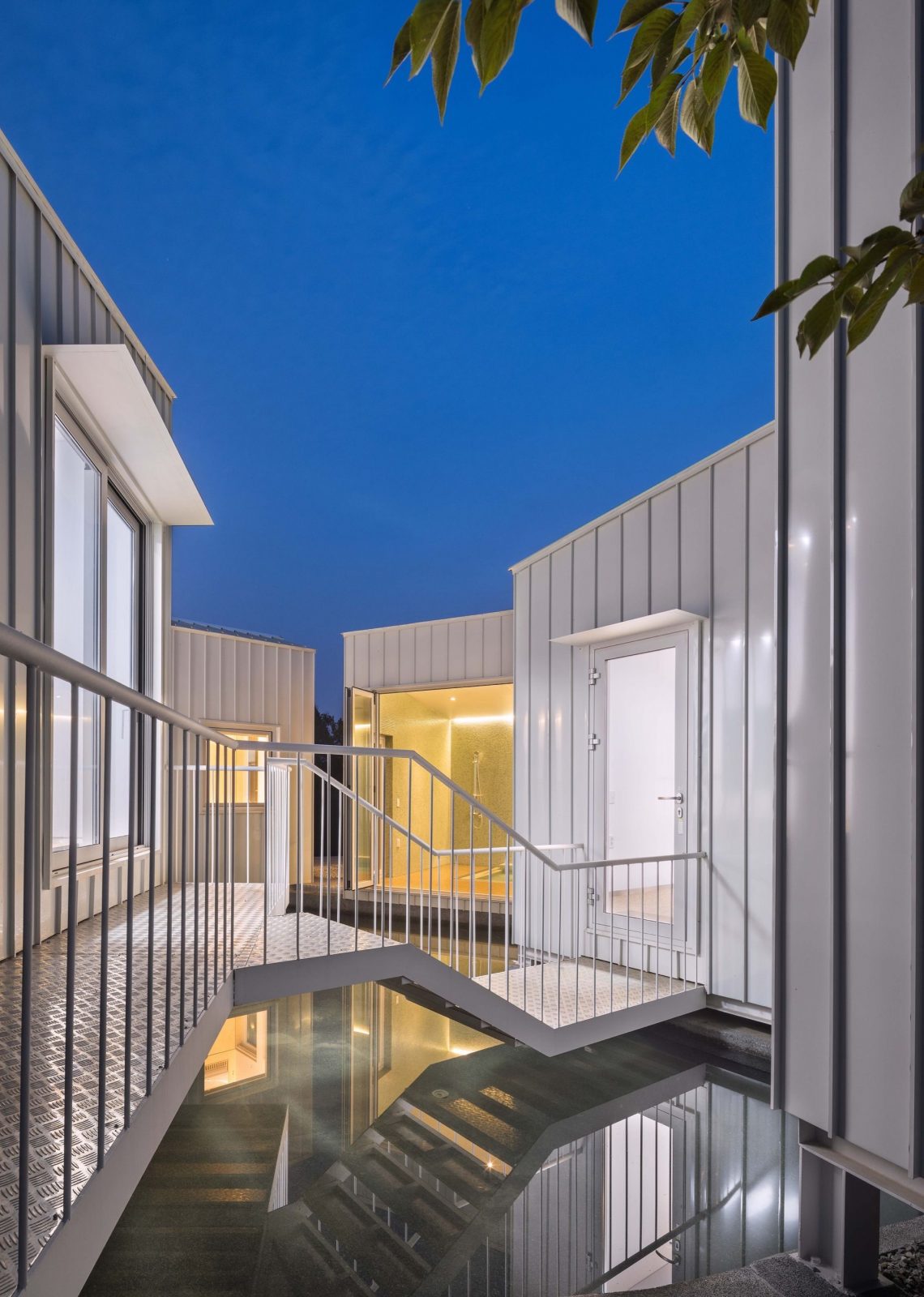 Floating Cubes | YounghanChung Architects - Arch2O.com
