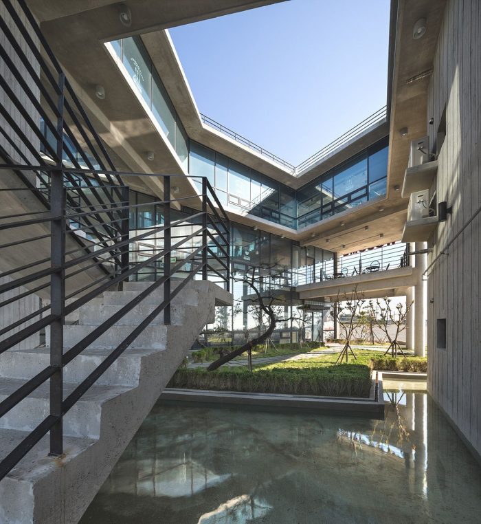 Pentagon Commercial Building | ON Architects - Arch2O.com