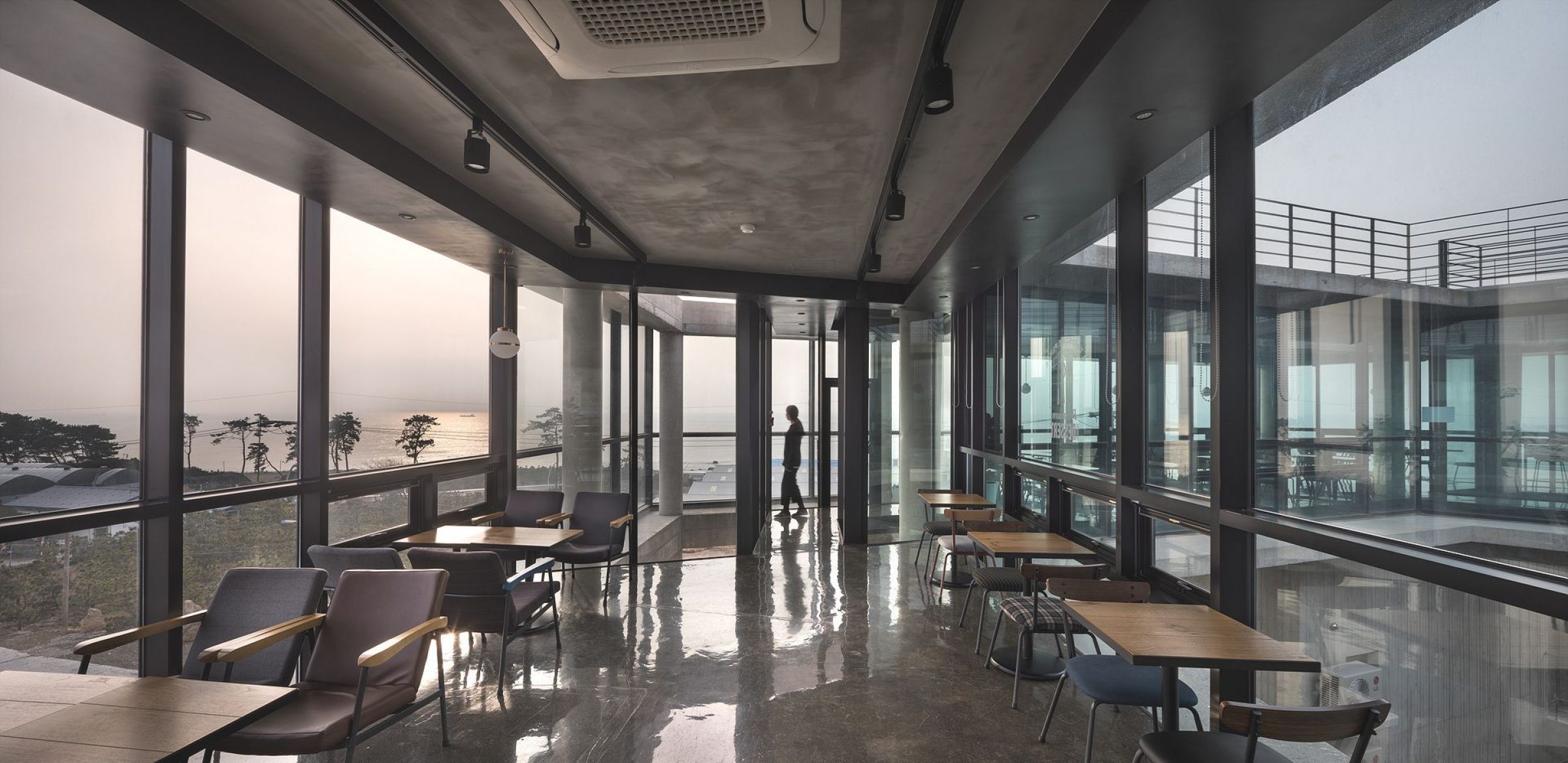 Pentagon Commercial Building | ON Architects - Arch2O.com