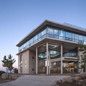 Pentagon Commercial Building | ON Architects - Arch2O.com