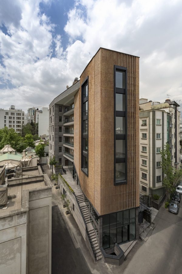 Saba Office Building | 7Hoor Architecture Studio + SBAD office - Arch2O.com