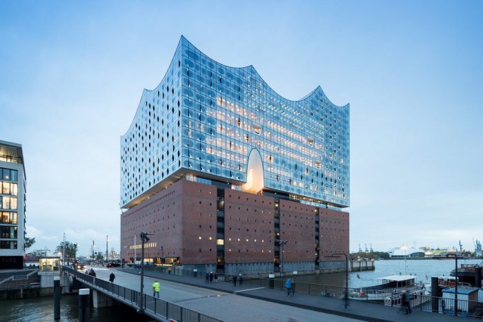 20 Photographs of Contemporary Architecture Prove That the Future Is ...