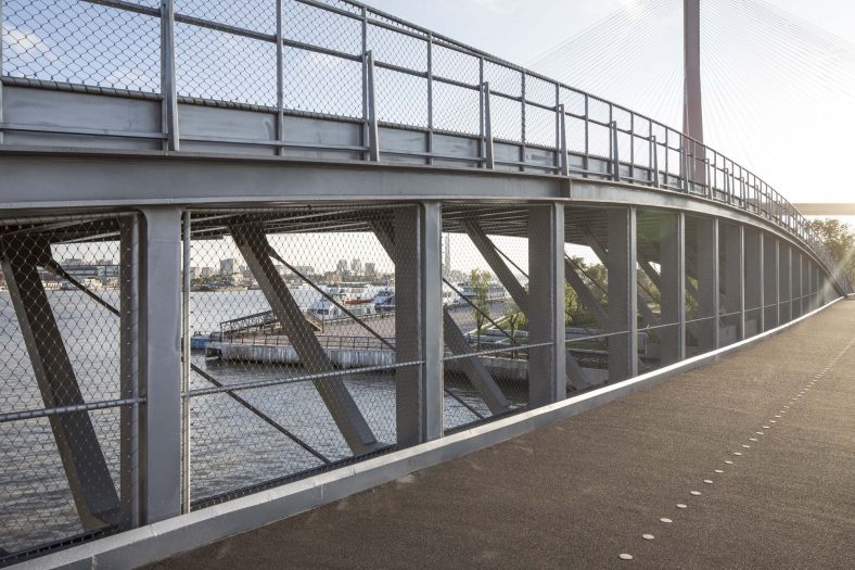 Yangjing Canal Pedestrian Bridge | Atelier Liu Yuyang Architects ...