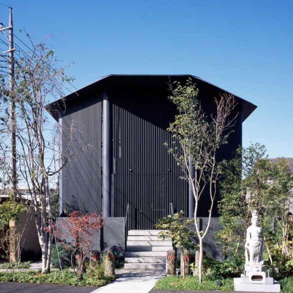 Hasshoden-Charnel House in Ryusenji Temple | Love Architecture - Arch2O.com