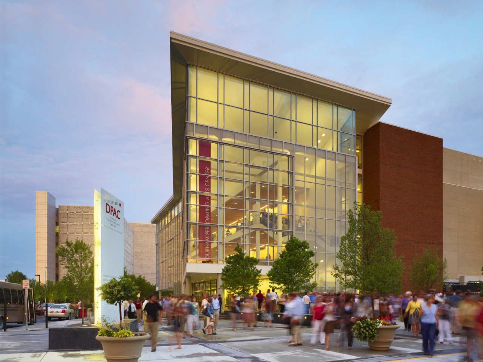 The Durham Performing Arts Center | Szostak Design - Arch2O.com