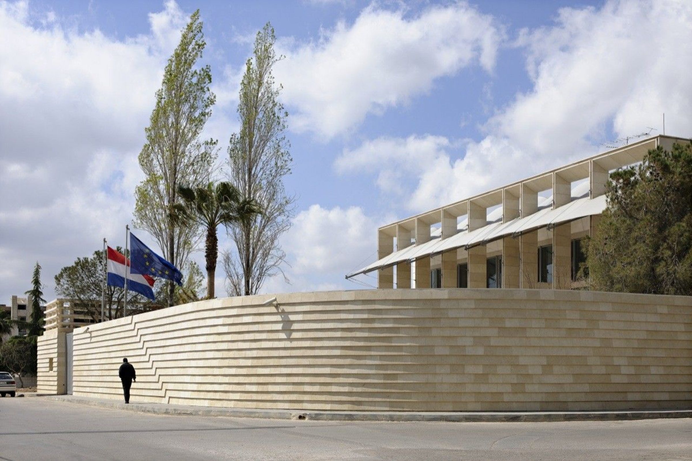 Dutch Embassy in Amman | rudy uytenhaak + partners architecten - Arch2O.com