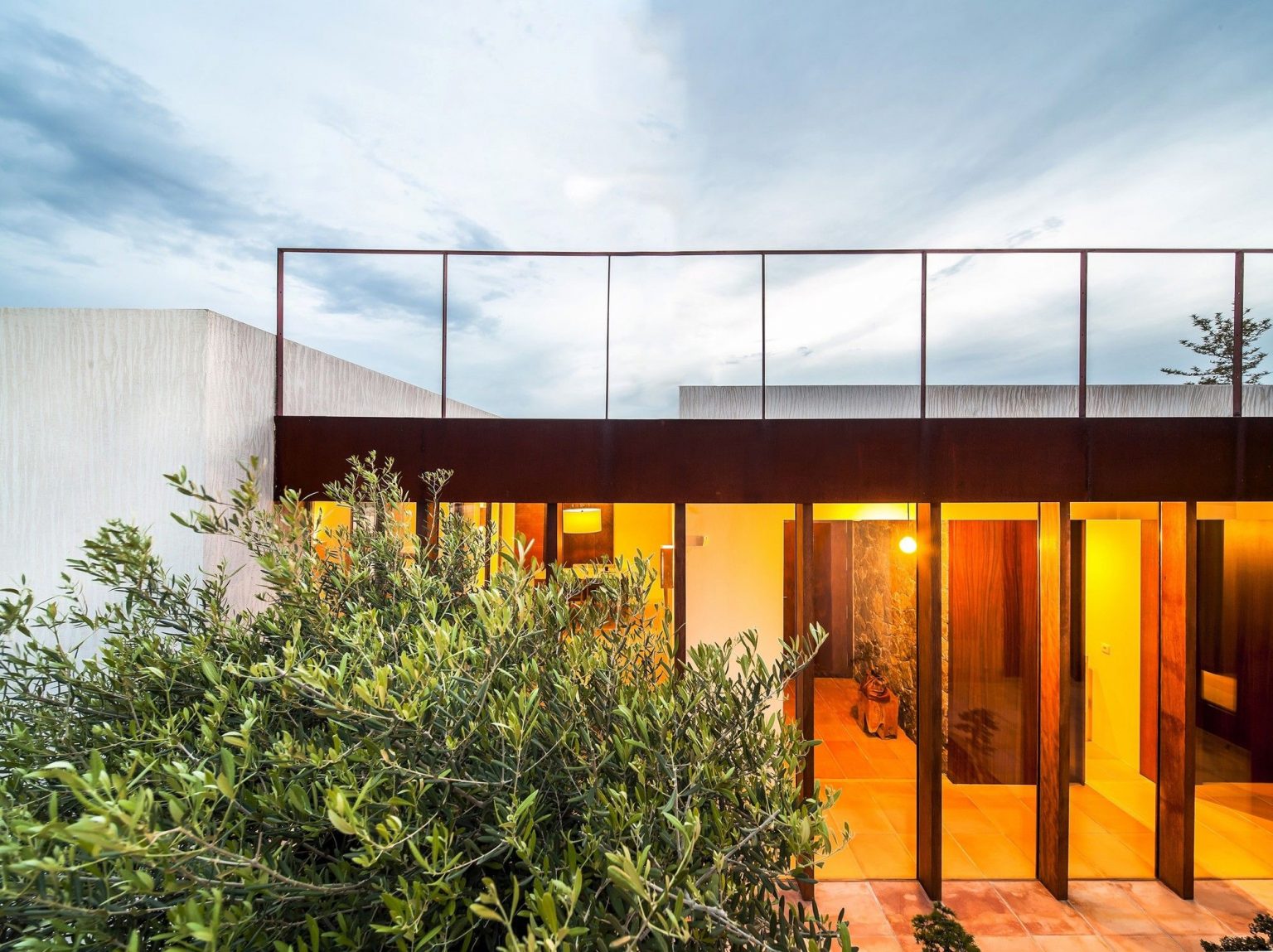 Half Buried House | eneseis architects - Arch2O.com
