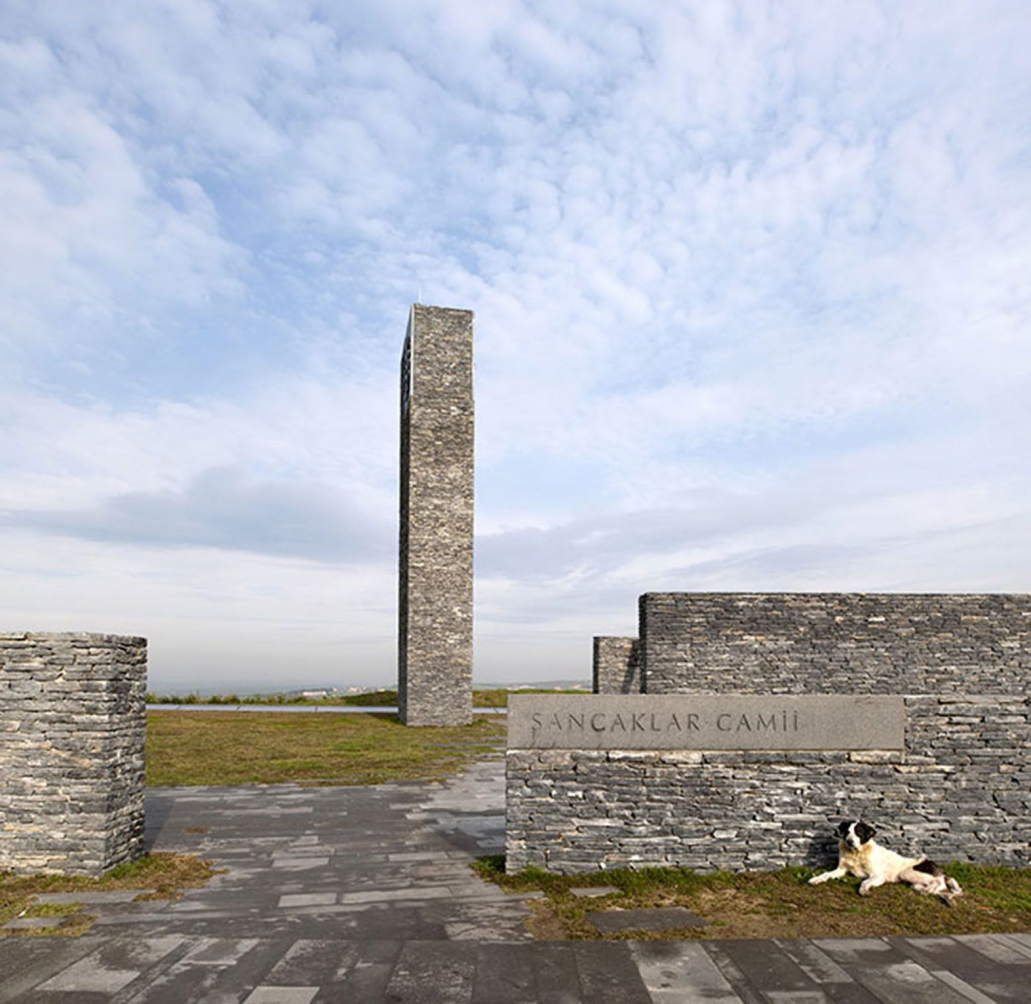 Sancaklar Mosque | Emre Arolat Architects - Arch2O.com