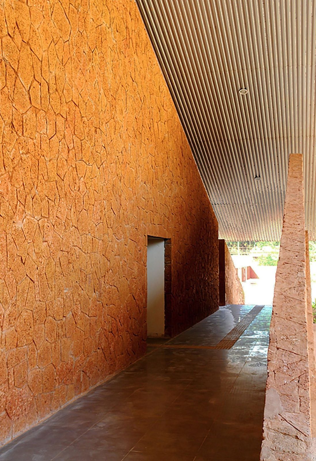 Valpoi Busstand and Community Hall | Rahul Deshpande and Associates ...