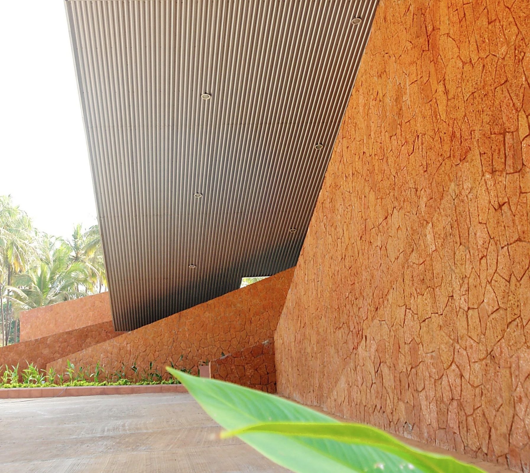 Valpoi Busstand and Community Hall | Rahul Deshpande and Associates ...