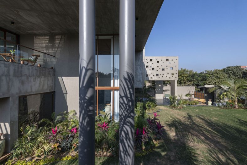 PIXEL HOUSE | The Grid Architects - Arch2O.com