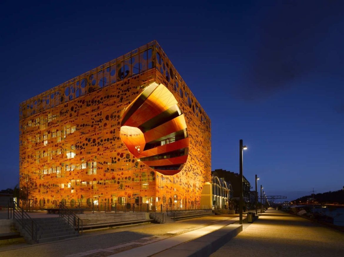The Orange Cube | Jakob + Macfarlane Architects - Arch2O.com