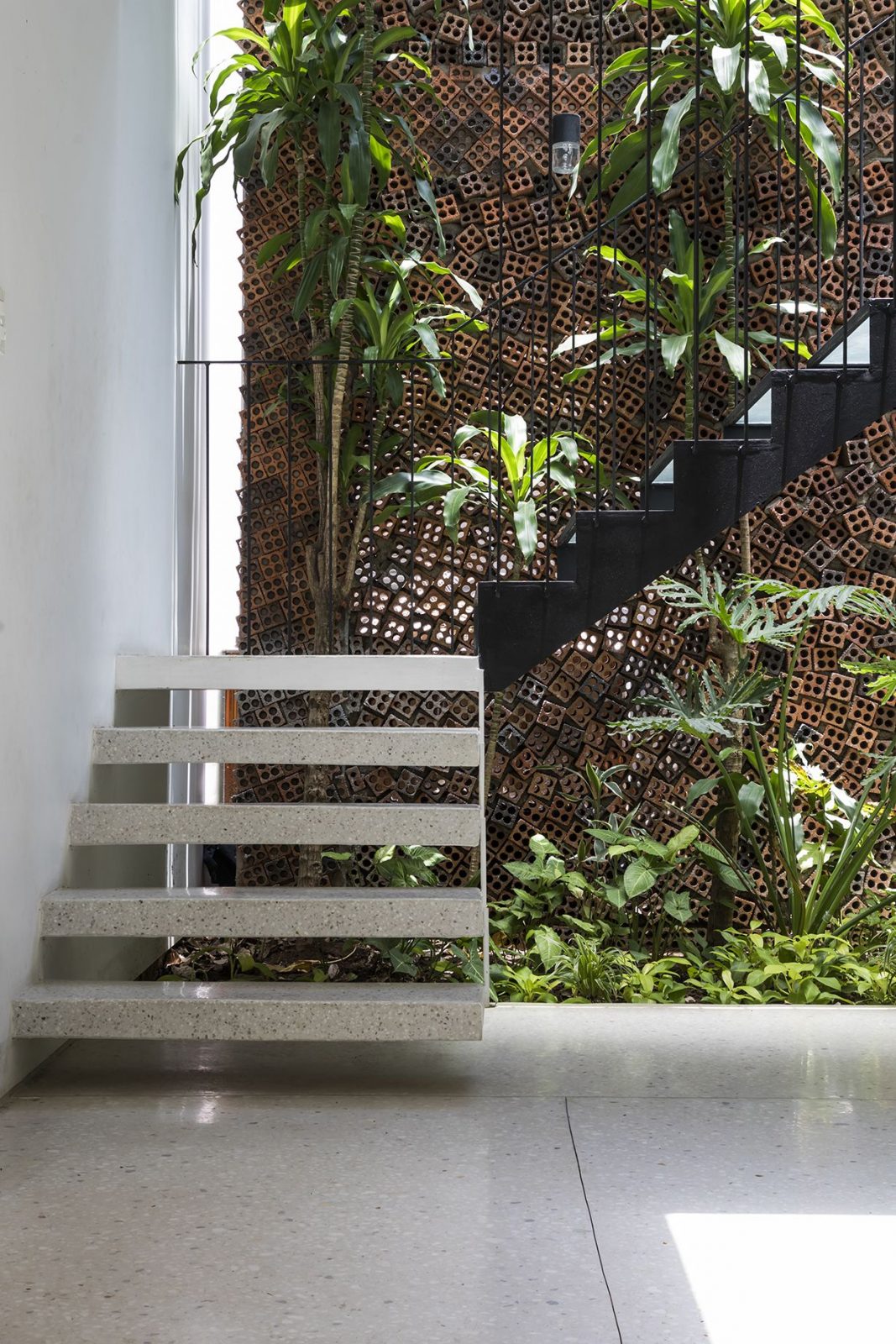 Wall House | CTA | Creative Architects - Arch2O.com