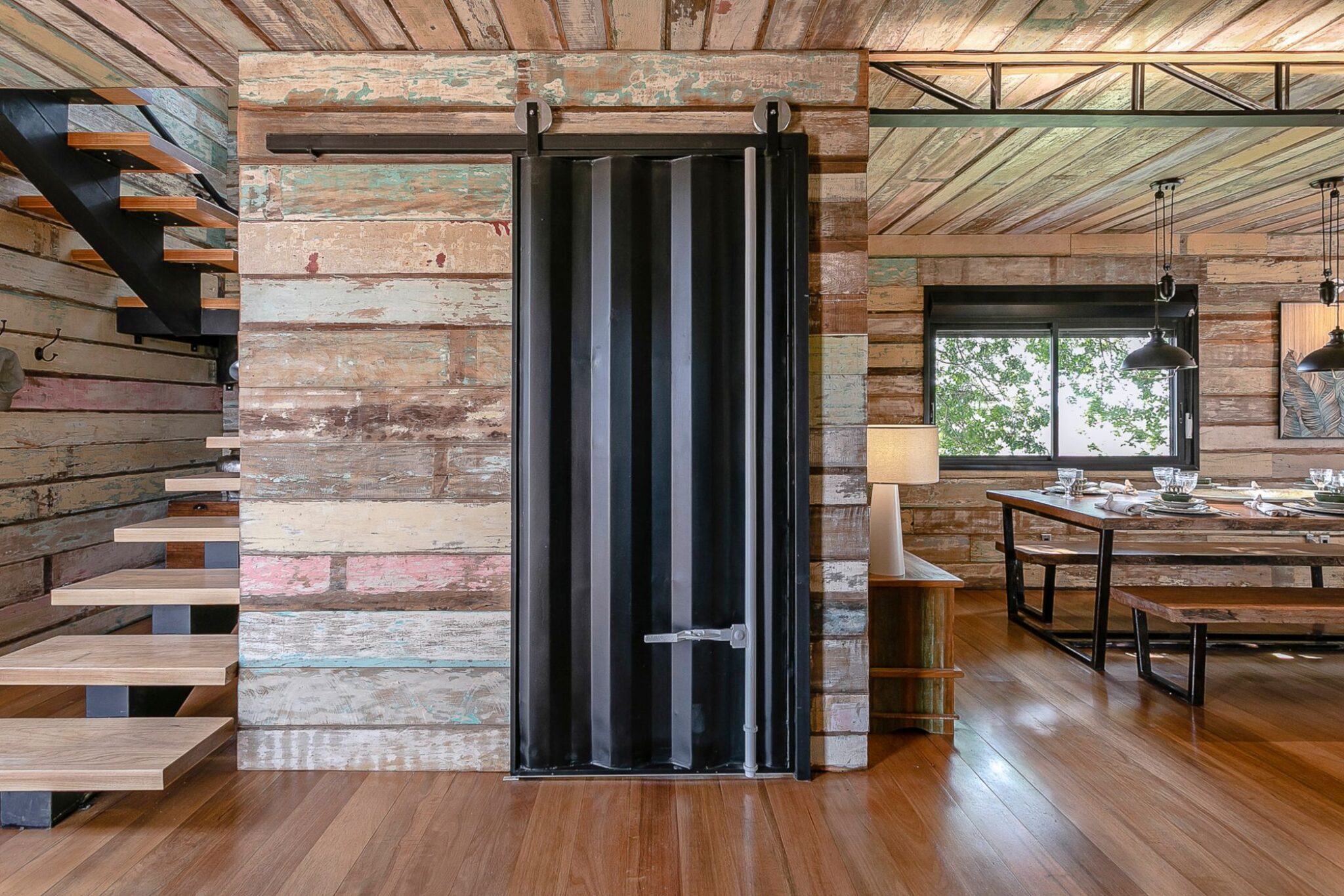 Hanging House | Casa Container Marília - Arch2O.com