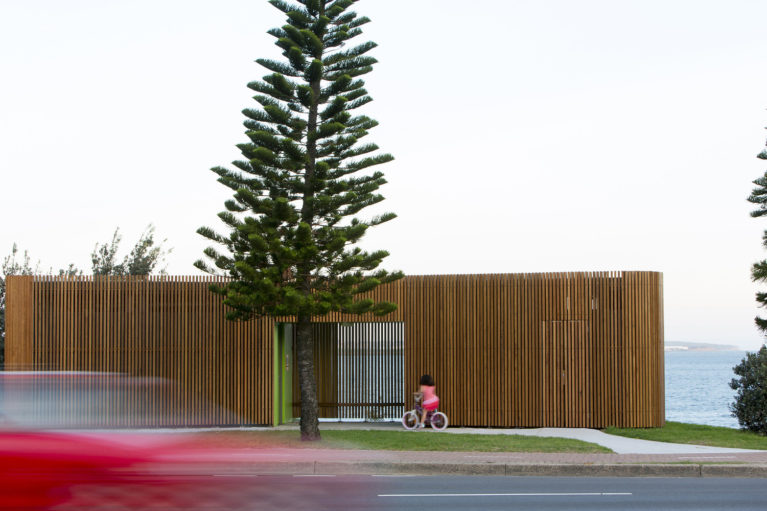 10 Projects That Incorporate Recycled and Recyclable Materials in ...