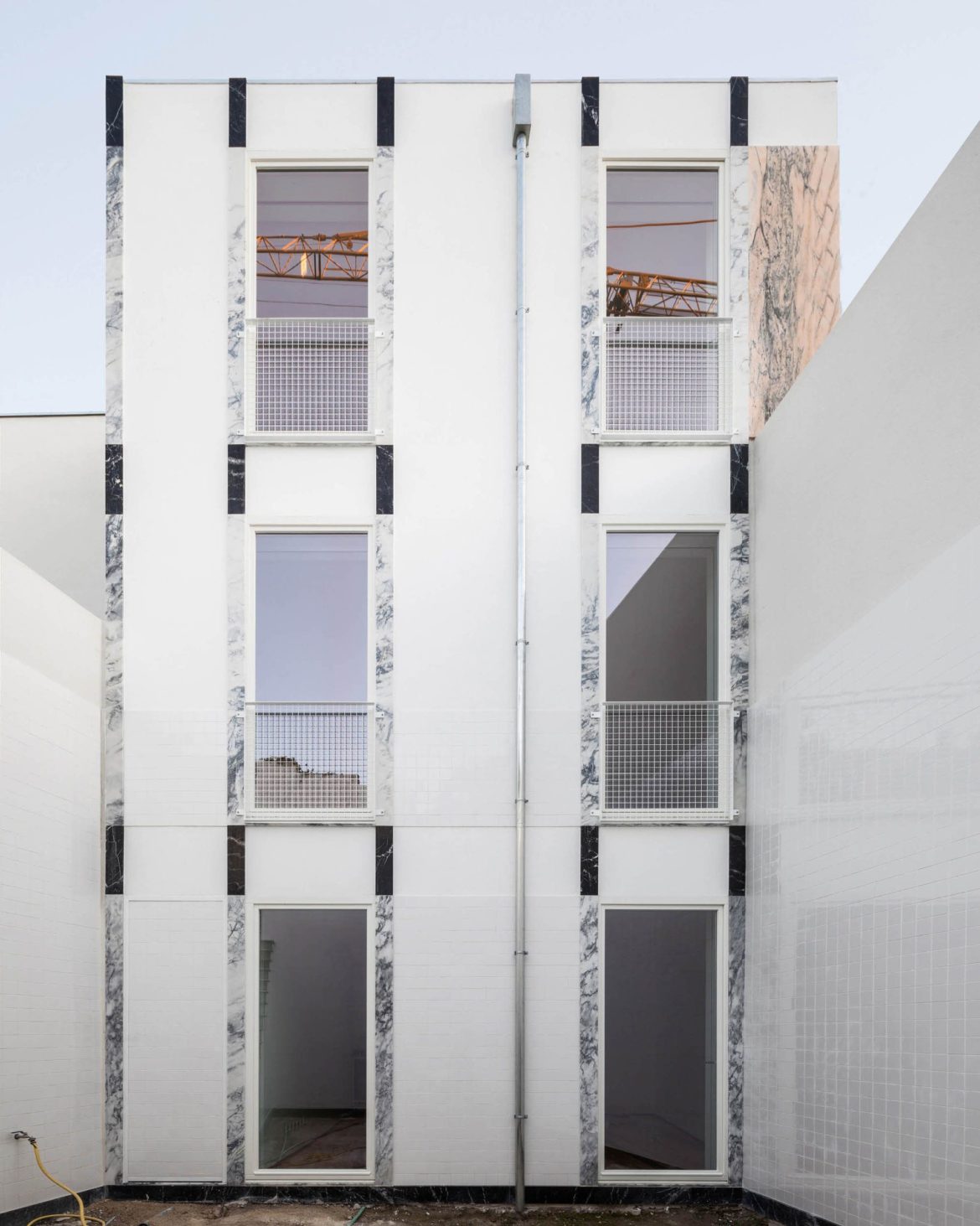 Broken House | fala - Arch2O.com