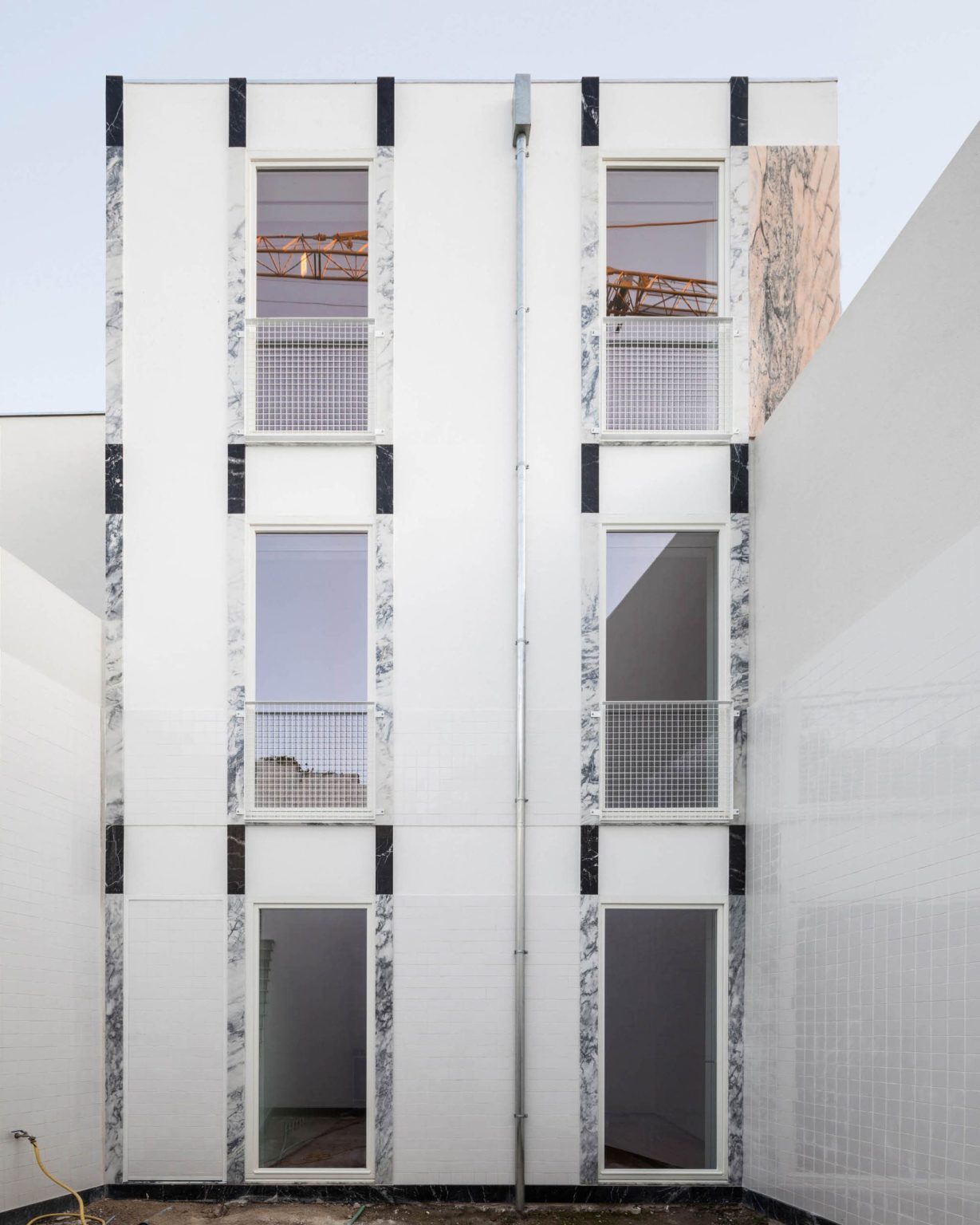 Broken House | fala - Arch2O.com