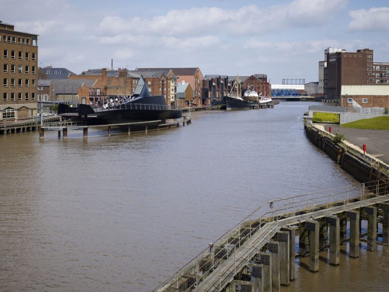 River Hull Footbridge | McDowell + Benedetti - Arch2O.com