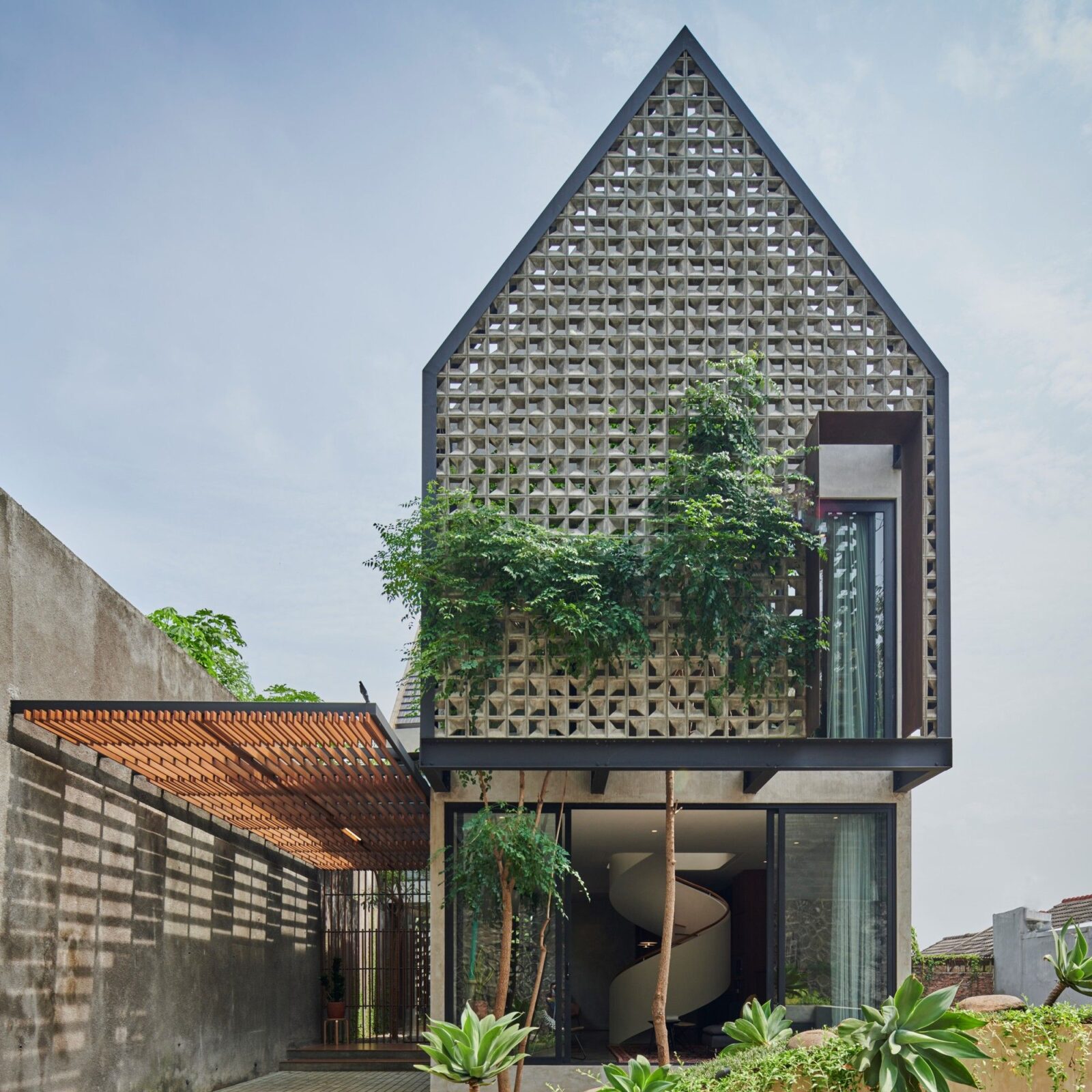 Breeze Blocks House | Tamara Wibowo Architects - Arch2O.com