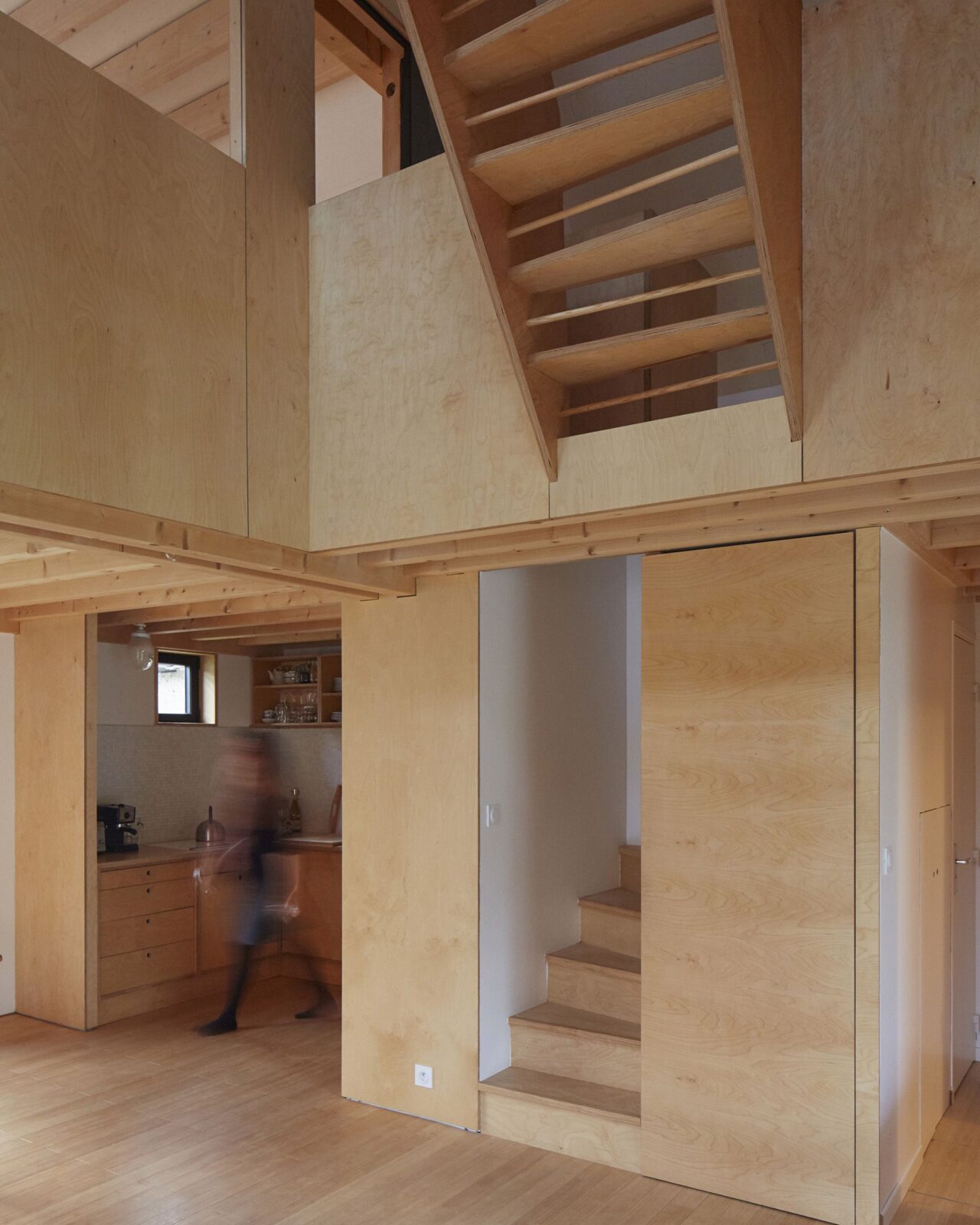 The House Between the Walls | arba - Arch2O.com