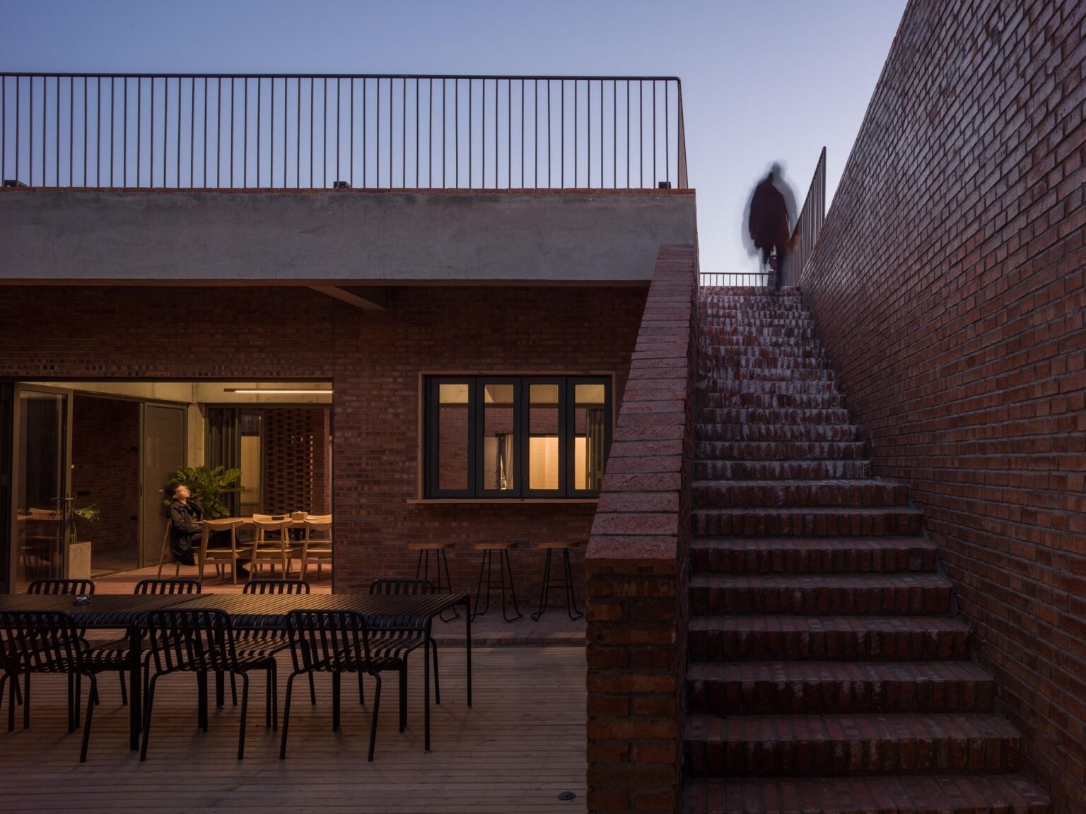 Zhan Yuan Courtyard House for Gazing | Wee Studio - Arch2O.com