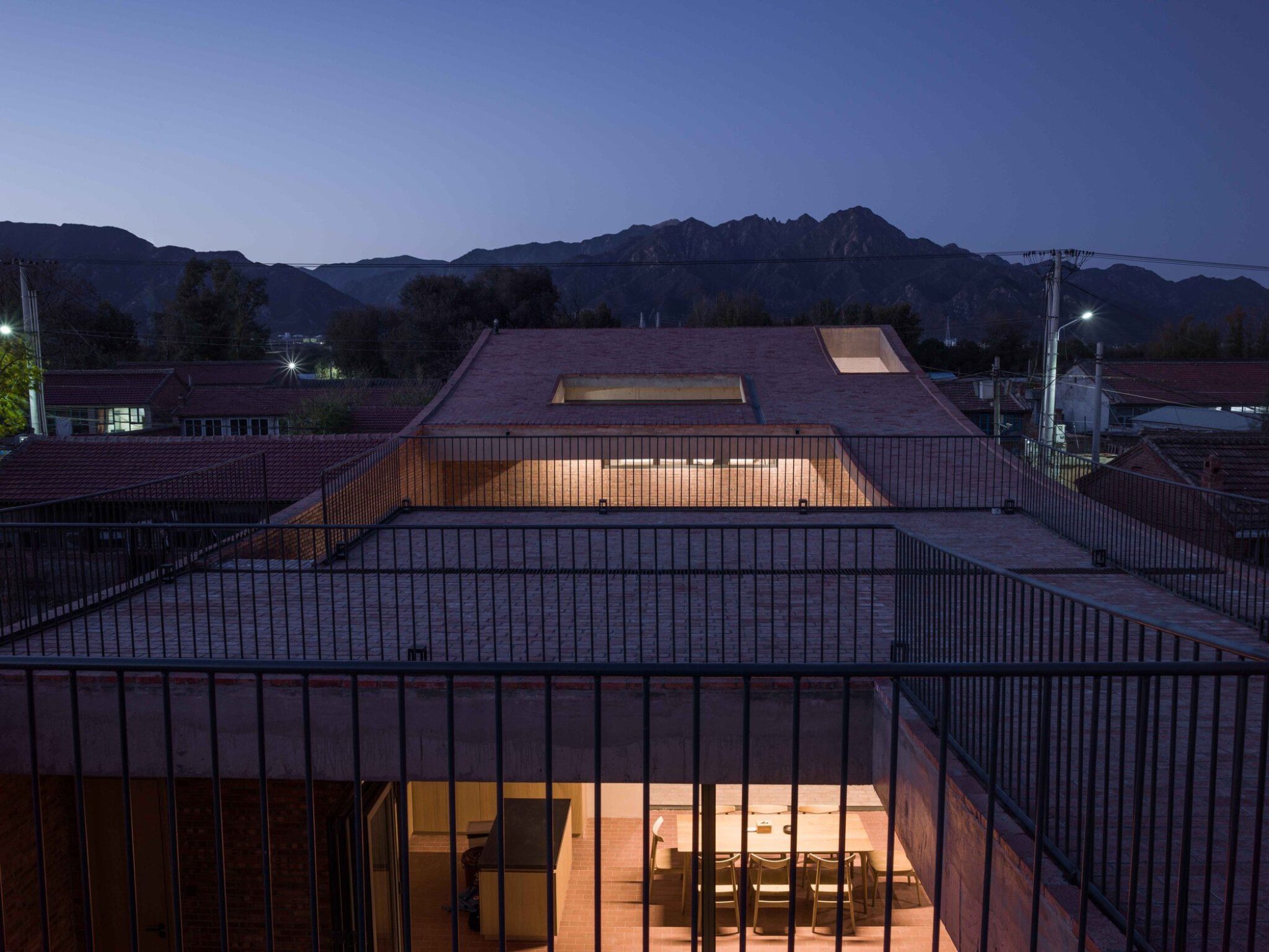Zhan Yuan Courtyard House for Gazing | Wee Studio - Arch2O.com