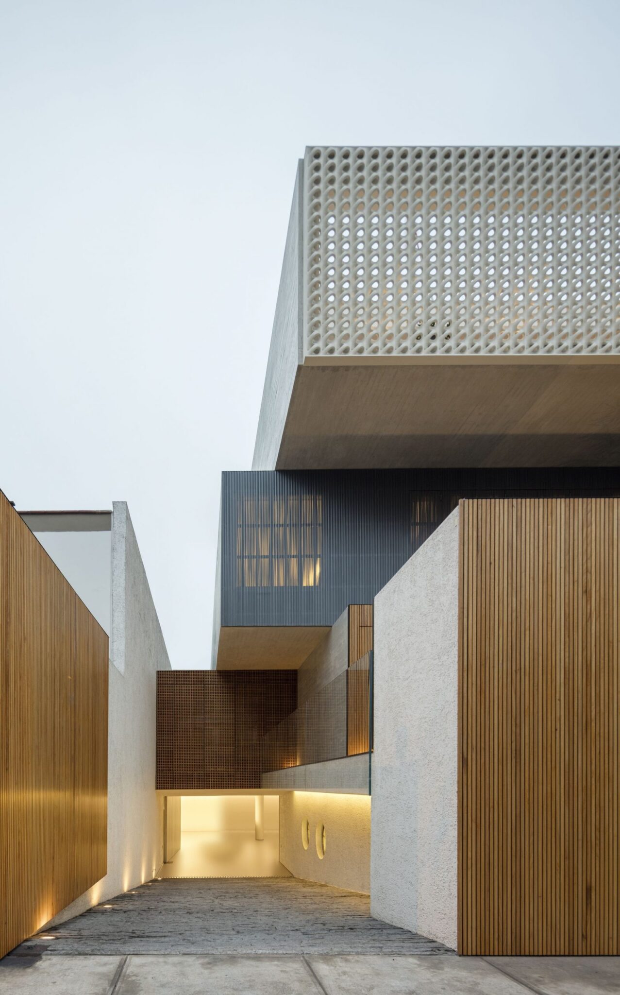 Lima House | Studio MK27 - Arch2O.com