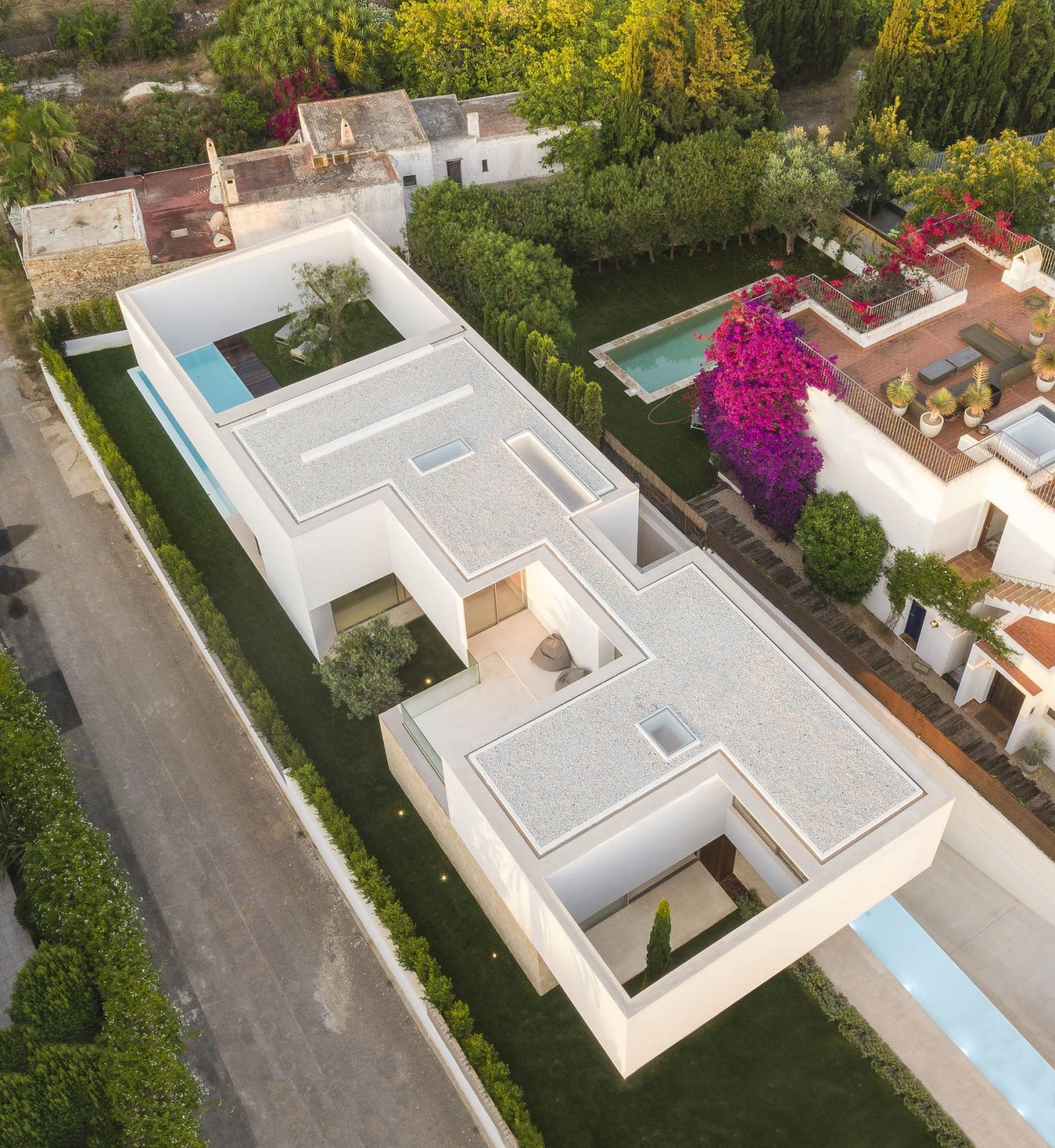 The House of 3 Trees | Gallardo Llopis Arquitectos-Arch2O