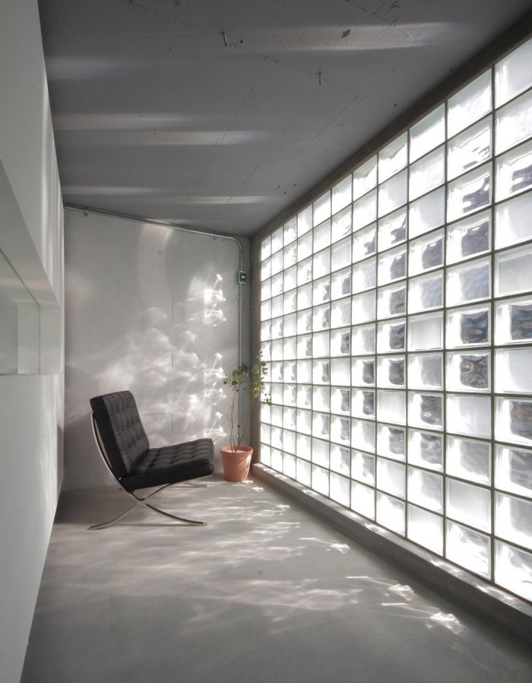 Glass Bricks: Enjoy The Natural Light and Privacy