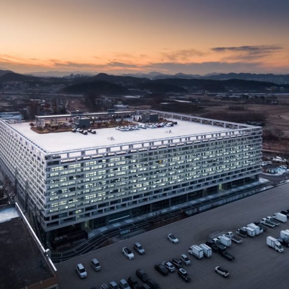 D-Auto Mall | KARO Architects - Arch2O.com