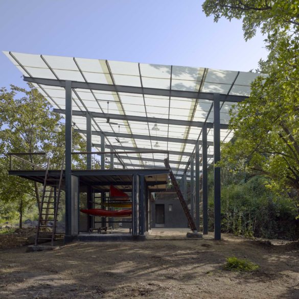 Plexiglass: The Alternative of Glass in Architecture-Arch2O