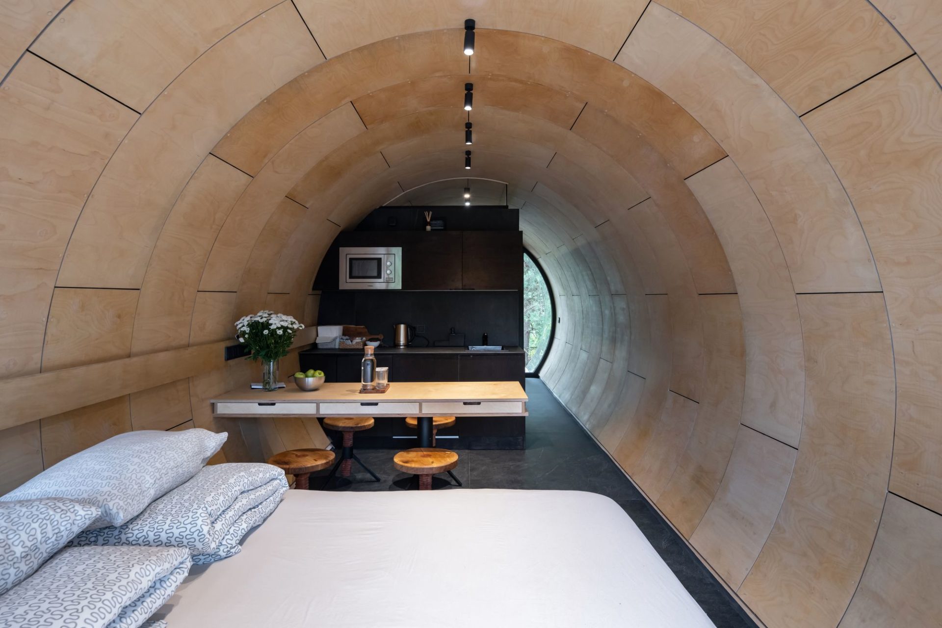 Russian Quintessential l Sergey Kuznetsov-Arch2O.com