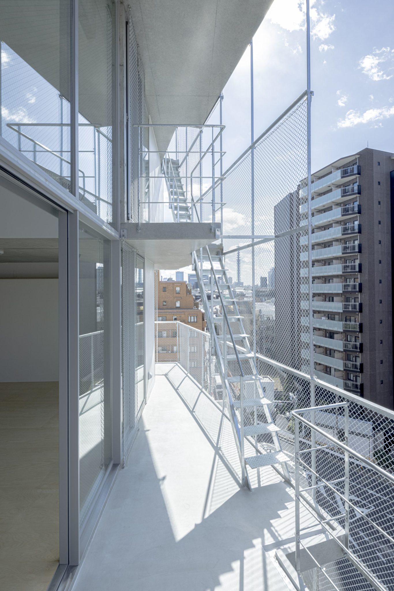 SHAREtenjincho l Spatial Design Studio + A Studio + Tailand