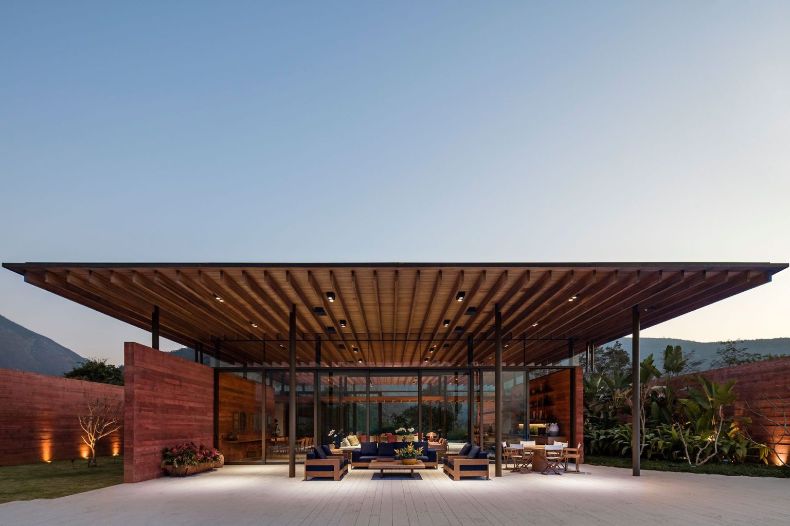 The Advantages of Pigmented Concrete in Architecture-Arch2O