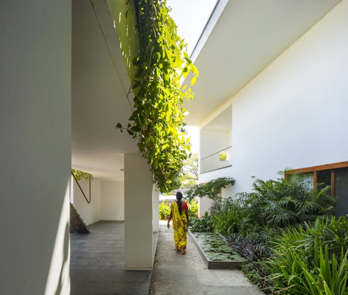 V House l moad-Arch2O.com