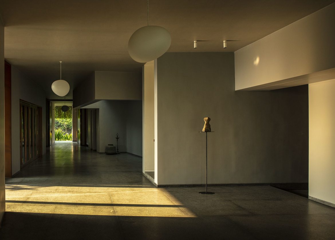 V House l moad-Arch2O.com