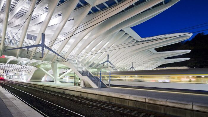 5 Long-Span Structures with Awesome Roofs That Defy Gravity - Arch2O.com