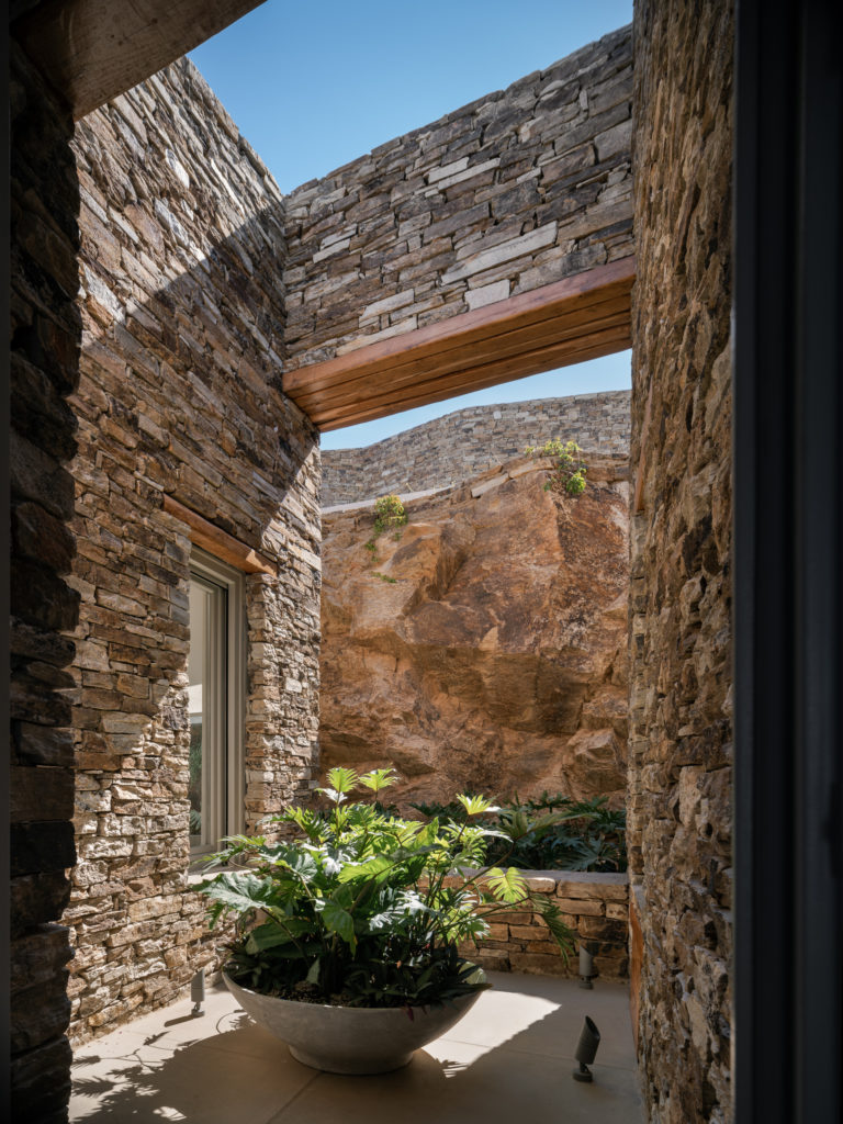Encaved Stone Villa | Tsolakis Architects - Arch2O.com