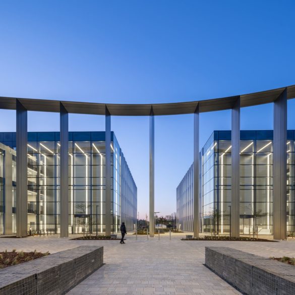 Gateway Building | Scott Brownrigg - Arch2O.com