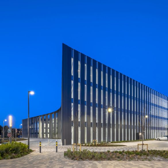 Gateway Building | Scott Brownrigg - Arch2O.com