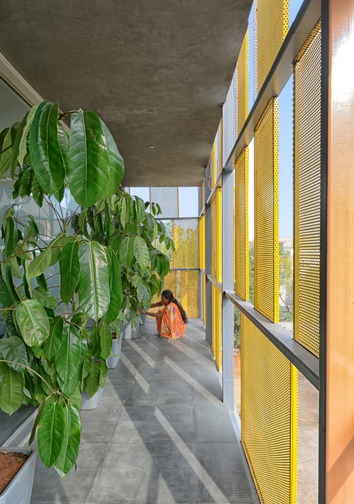 MGB Headquarters | Spacefiction Studio - Arch2O.com